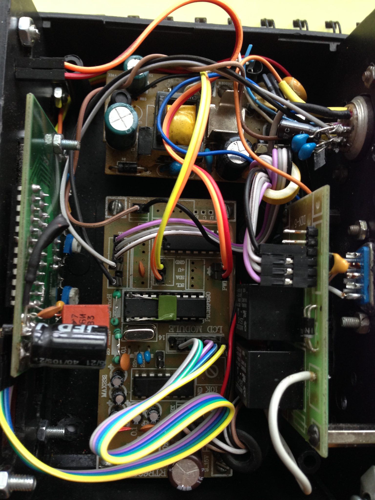 Simple azimuth controller with com-port – UR4UNR